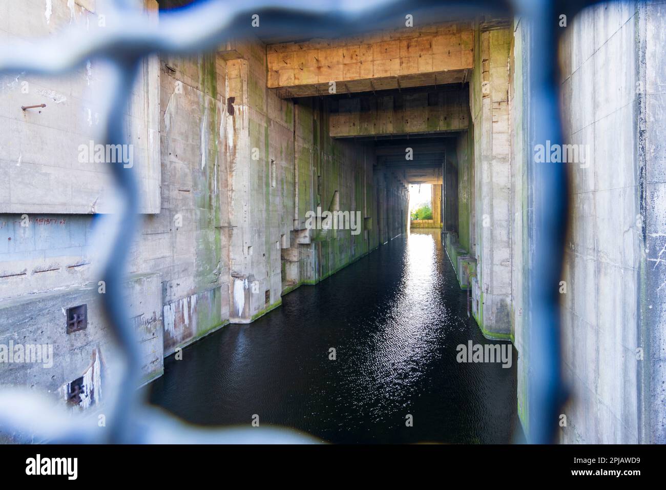 Bremen: U-Boot-Bunker Valentin (U-Boot-Bunker Farge, Valentin submarine ...