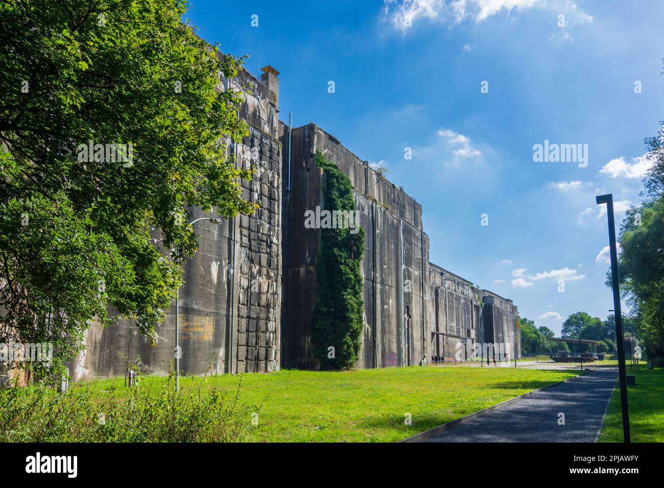 Bremen: U-Boot-Bunker Valentin (U-Boot-Bunker Farge, Valentin submarine ...