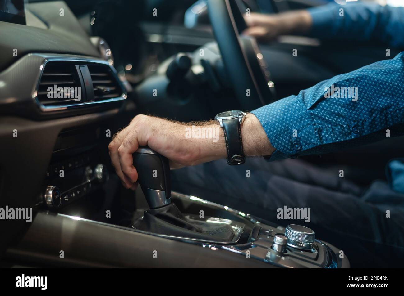 Car dashboard close up shifting hi-res stock photography and images - Alamy