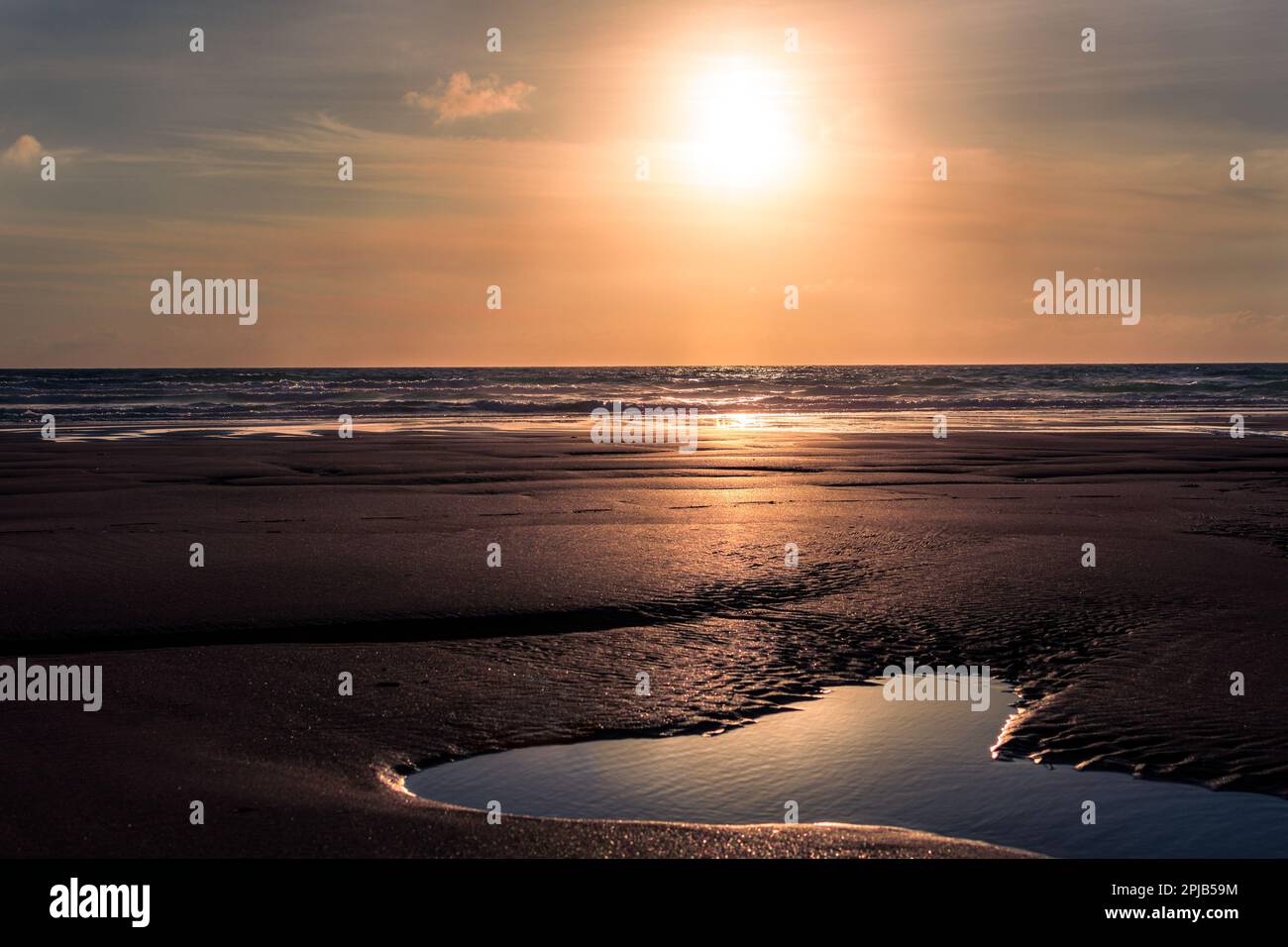 Cornwall Orange Beach Sunset, Heart Sand, Seaside, UK Stock Photo - Alamy