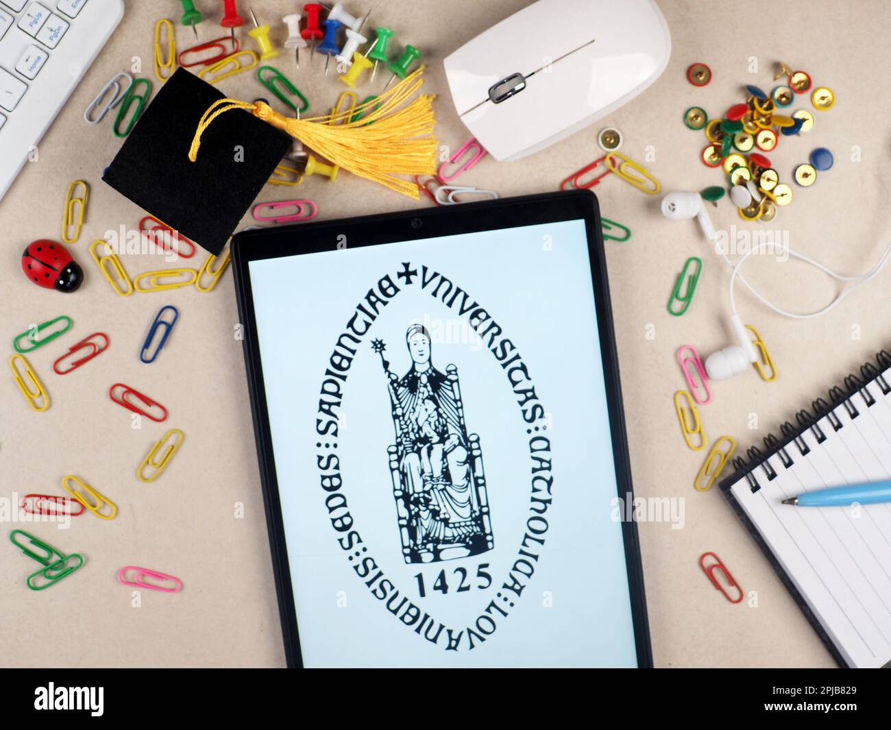 Ku logos hi-res stock photography and images - Alamy