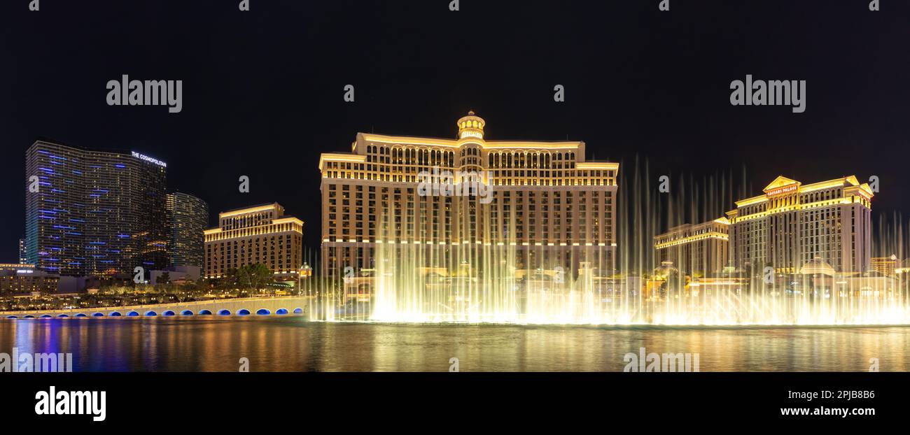 A panorama picture of the Bellagio Fountain Water Show at night Stock ...