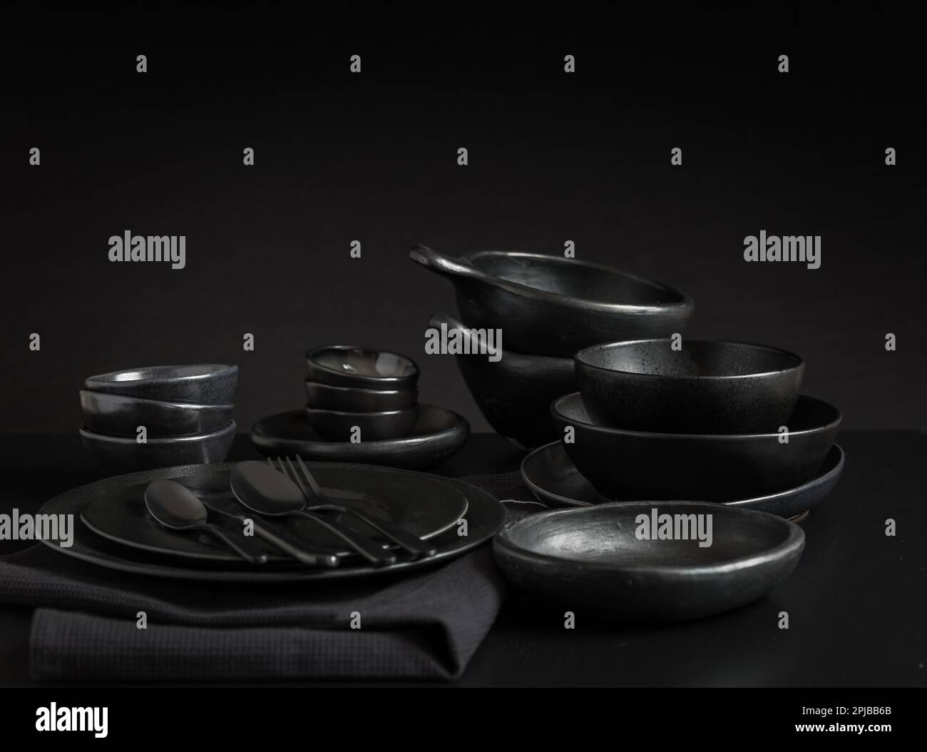 Minimalistic dishes hi-res stock photography and images - Alamy