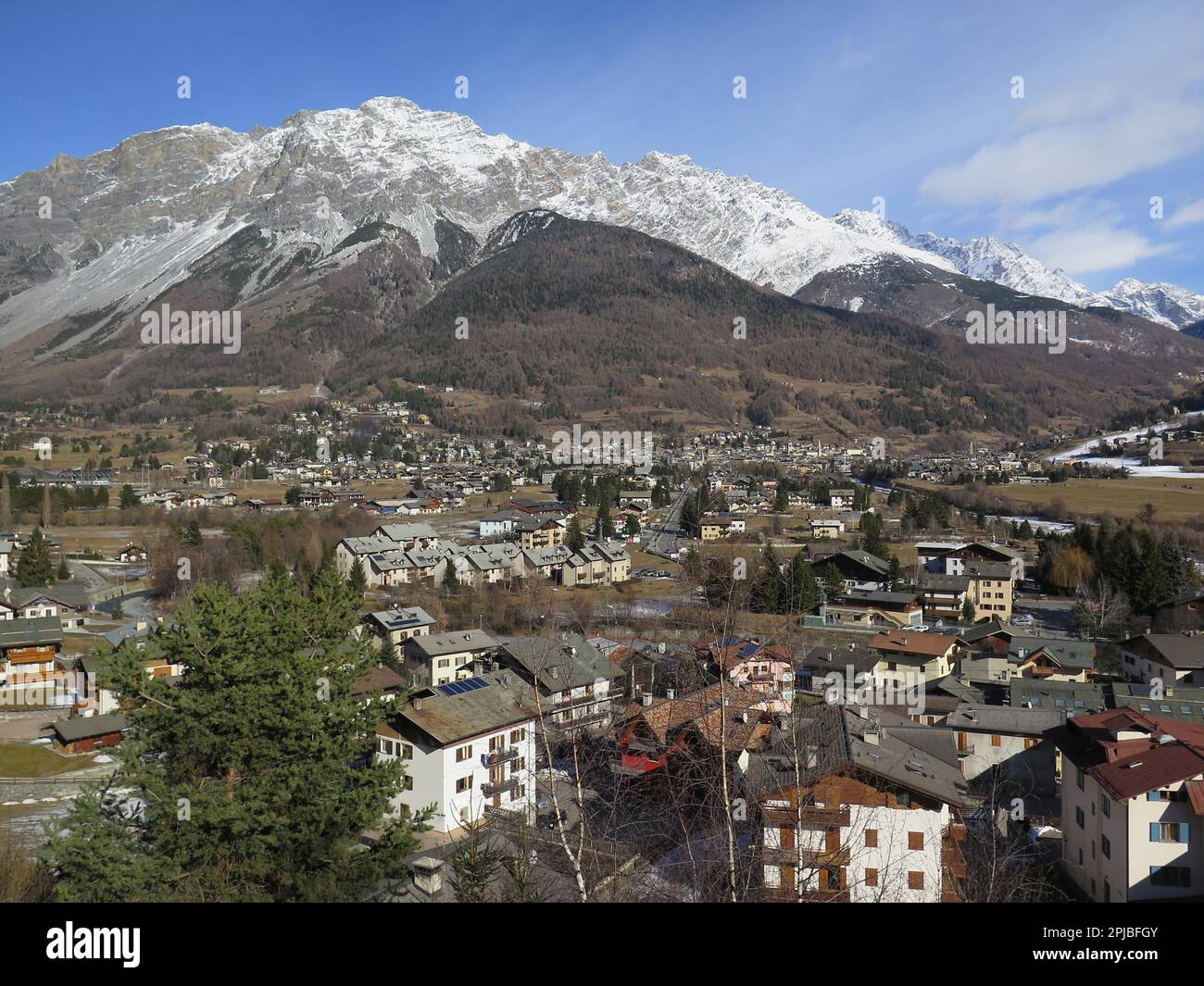 City of sondrio hi-res stock photography and images - Alamy