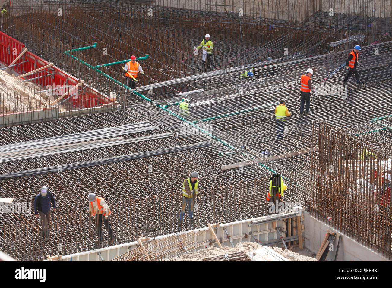 Excavation pit, foundation of a commercial building at the Bremen ...