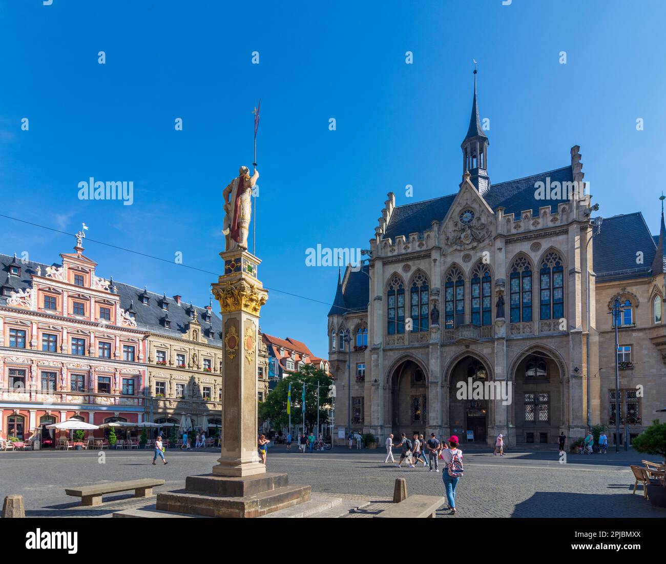 Erfurt: square Fischmarkt, house Haus zum Breiten Herd, Town Hall ...