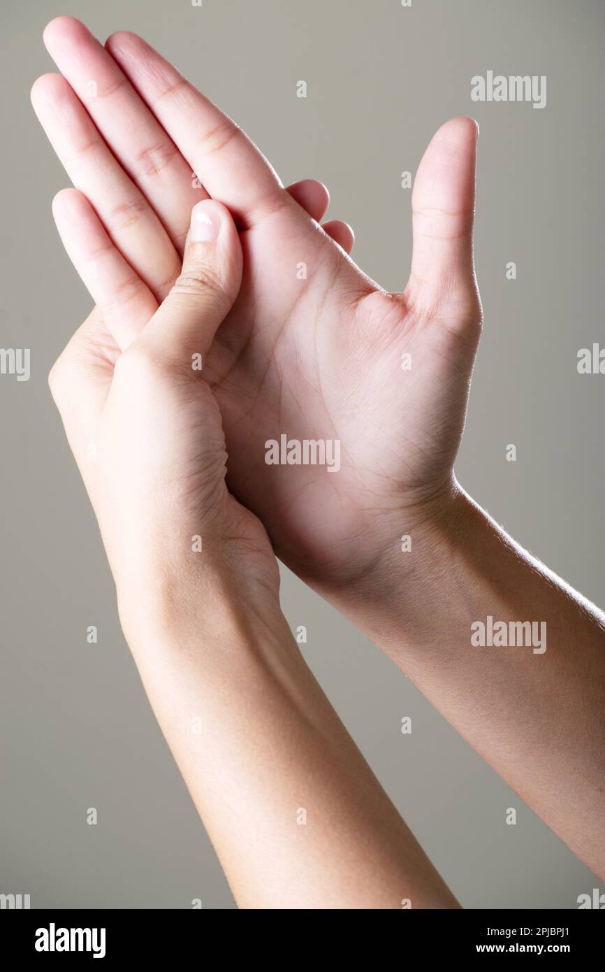 Palm acupressure hi-res stock photography and images - Alamy