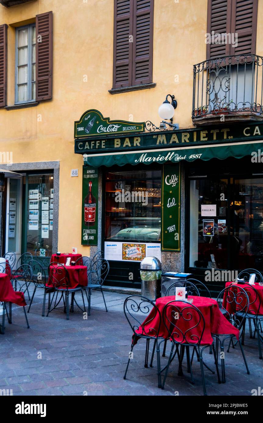 Historic Mariett Bar in Como, Italy Stock Photo - Alamy