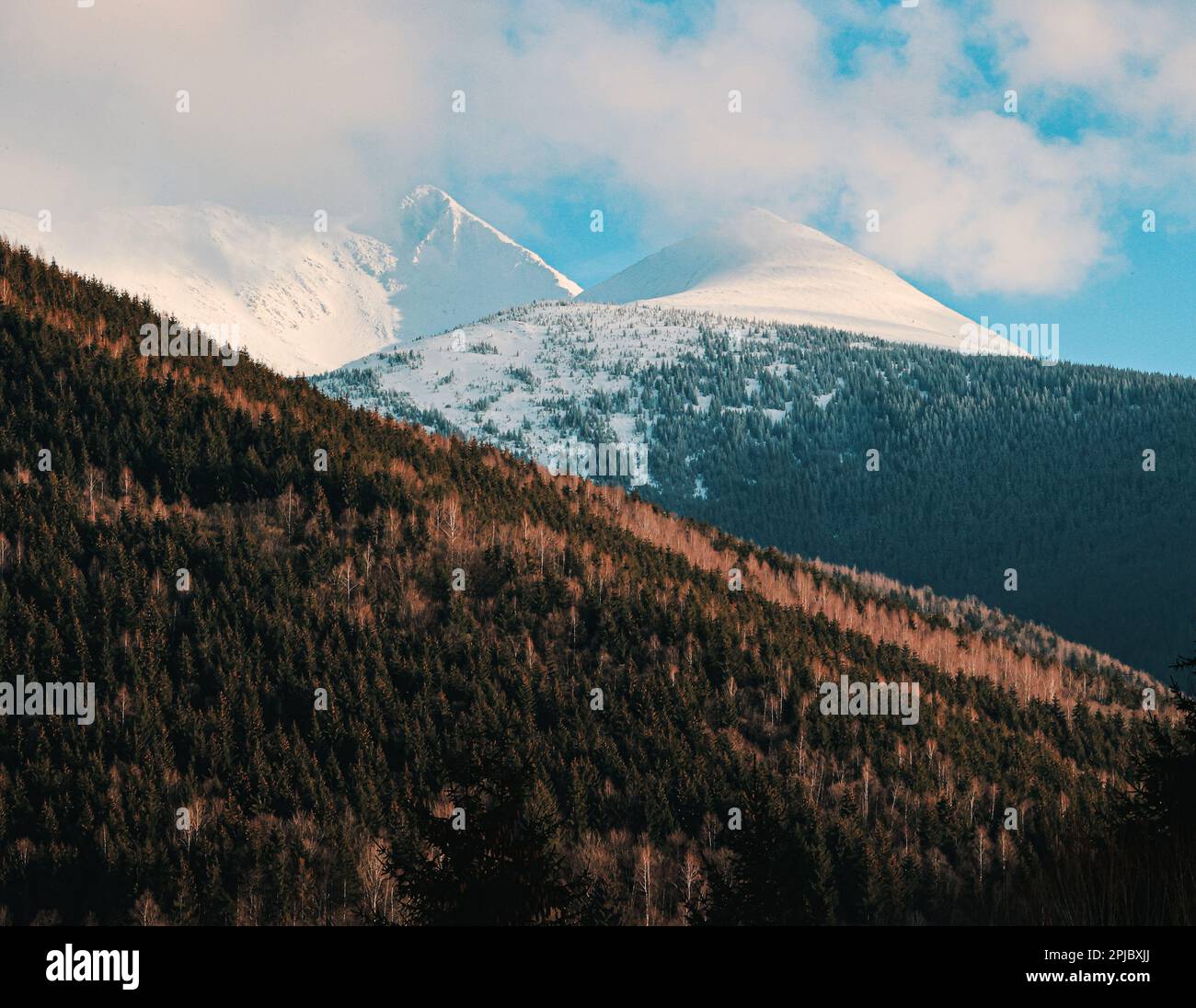 Aesthetic mountain art hi-res stock photography and images - Alamy