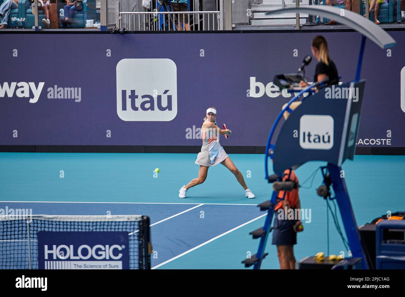 Miami Gardens, FL, USA. 1st April 2023. [WTA] [10] E. Rybakina (KAZ) vs [15] P. Kvitova (CZE ...