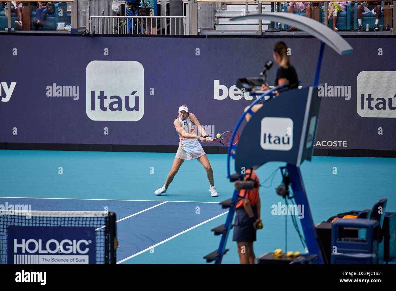 Miami Gardens, FL, USA. 1st April 2023. [WTA] [10] E. Rybakina (KAZ) vs [15] P. Kvitova (CZE ...