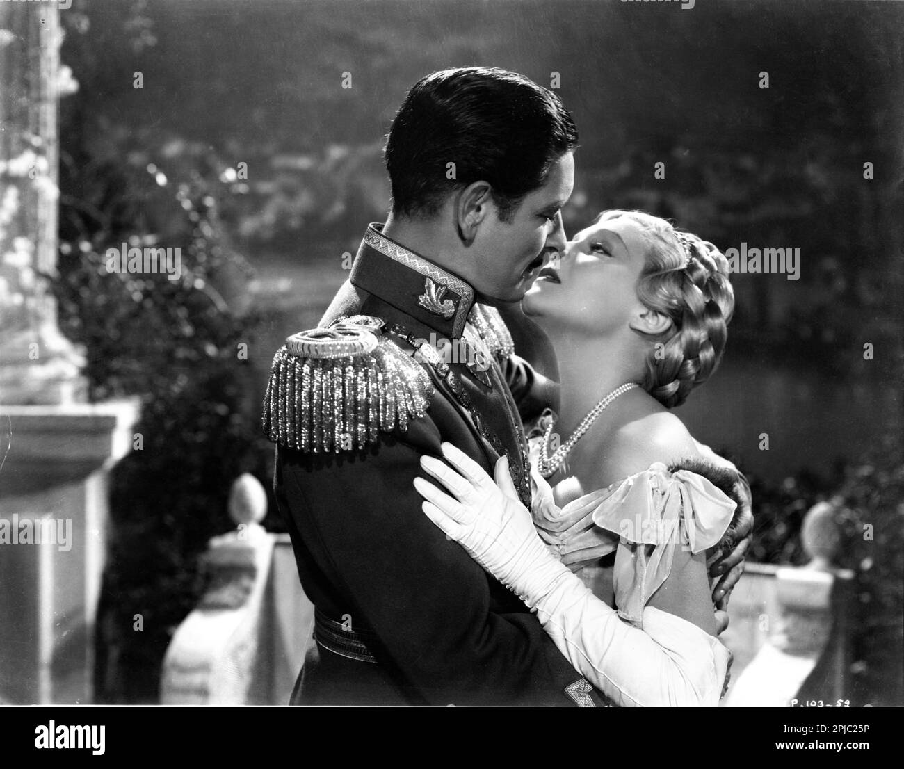 ROMAN COLMAN and MADELEINE CARROLL in THE PRISONER OF ZENDA 1937 ...