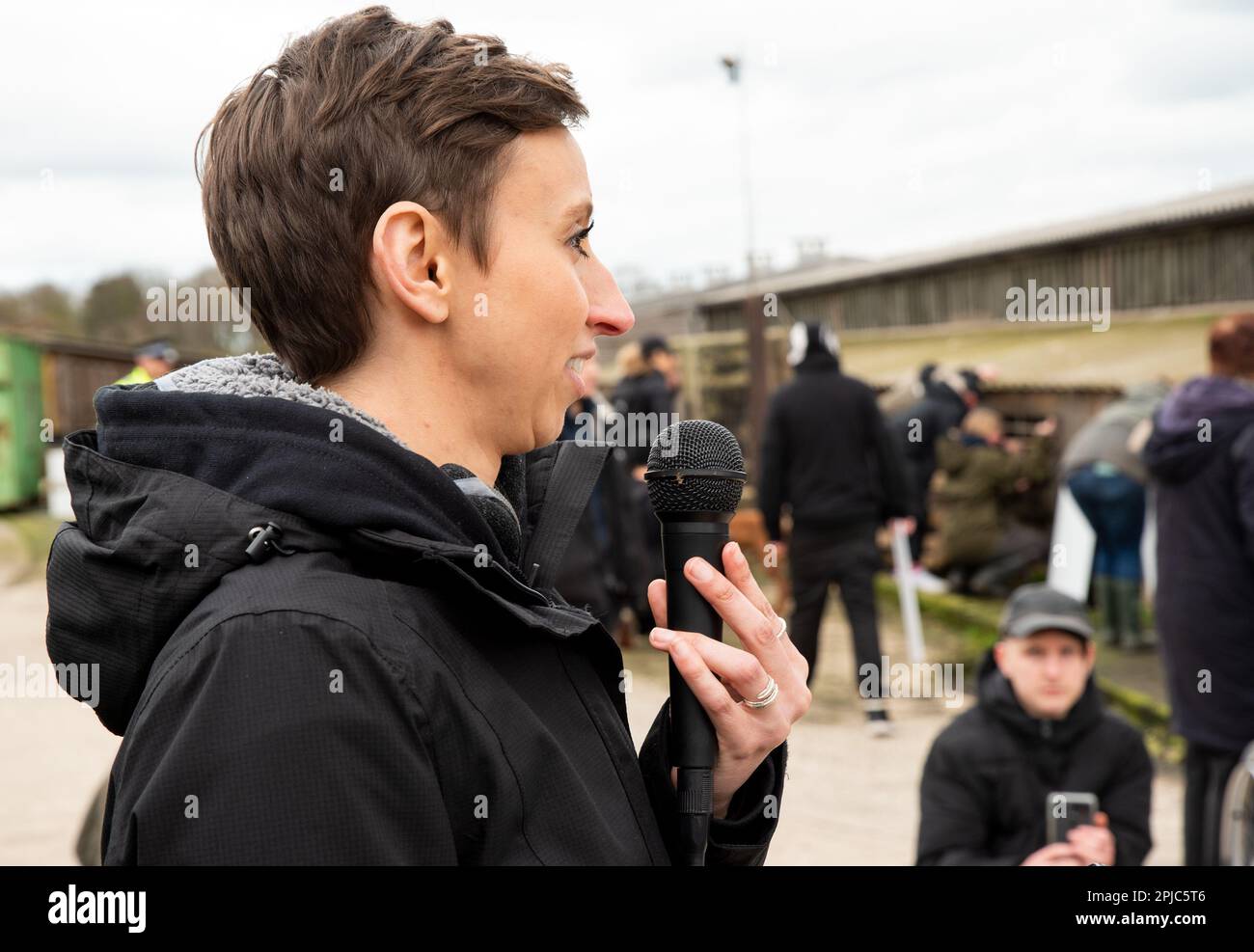 Dr alice brough speaking hi-res stock photography and images - Alamy