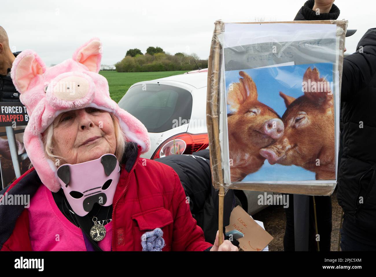 Animal rights pressures group hi-res stock photography and images - Alamy