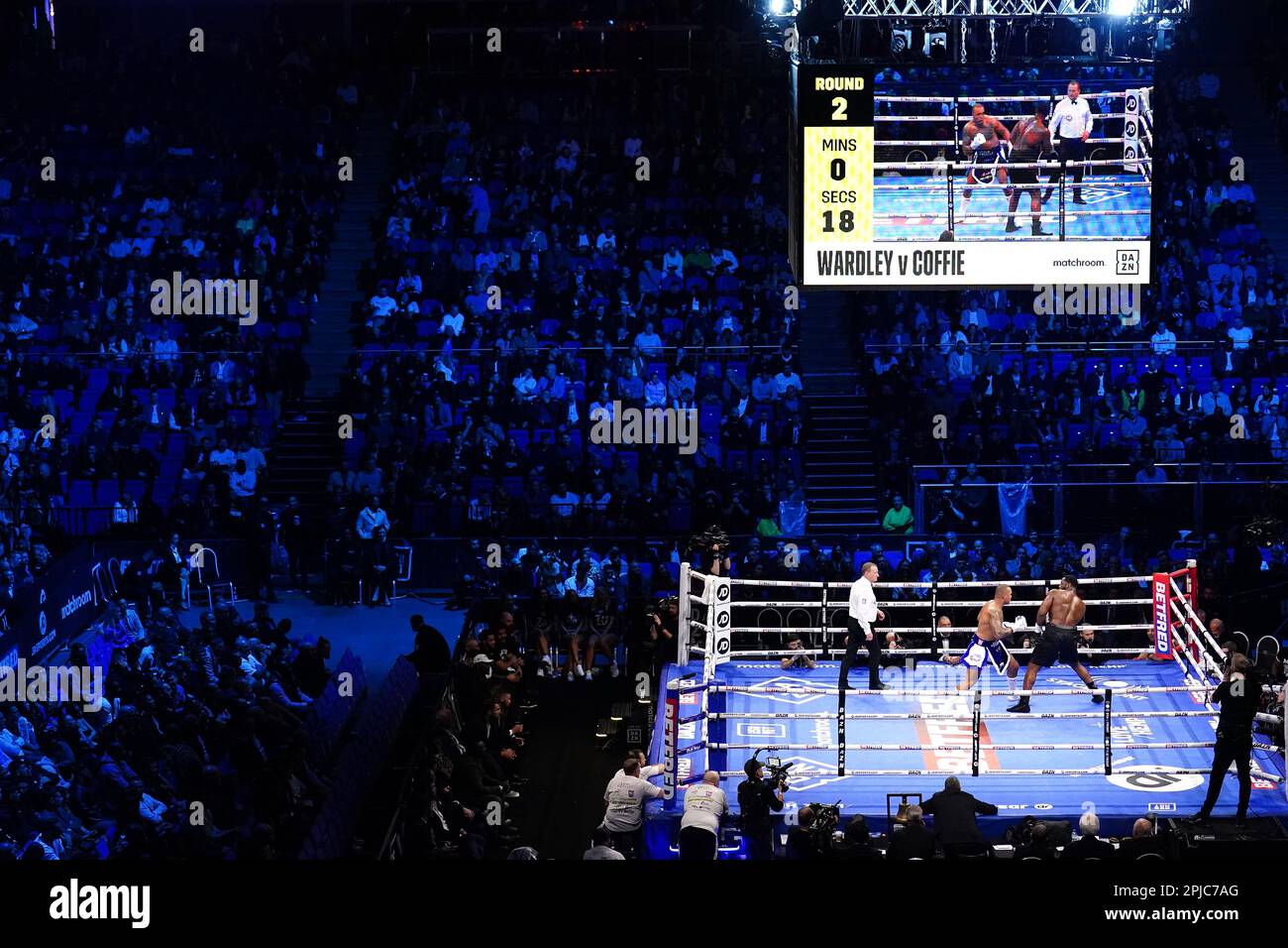 General view of the bout between Fabio Wardley and Michael Polite ...