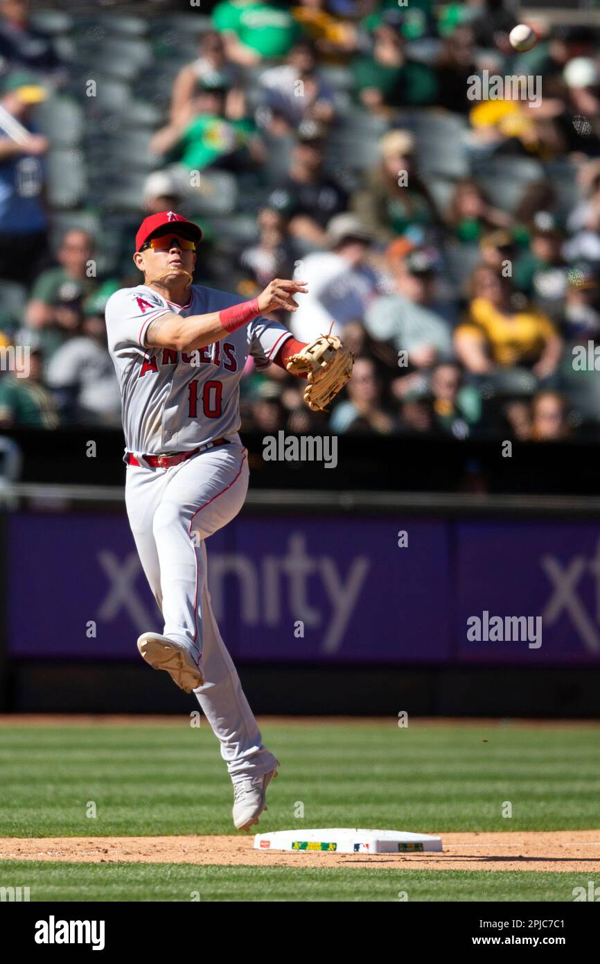 Los Angeles Angels third baseman Gio Urshela (10) throws to first base ...