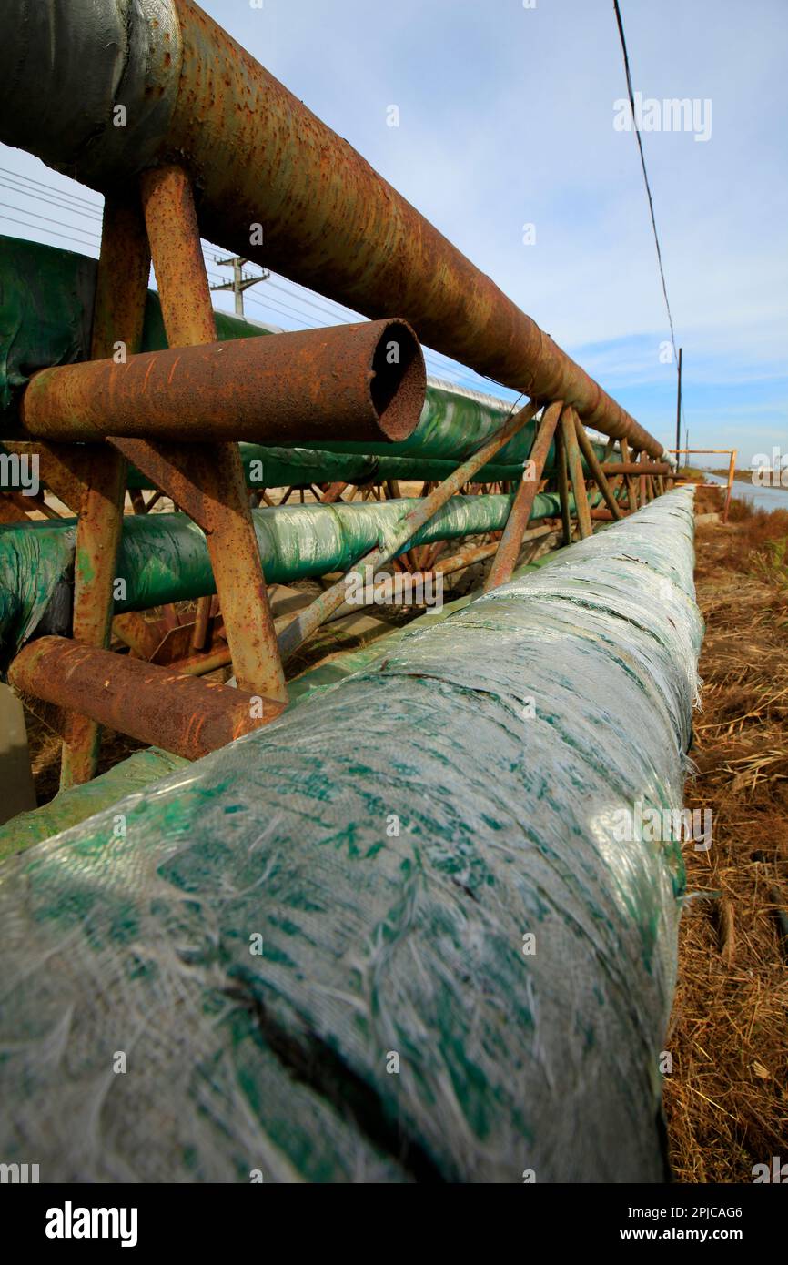 Pipeline of oil fields Stock Photo - Alamy
