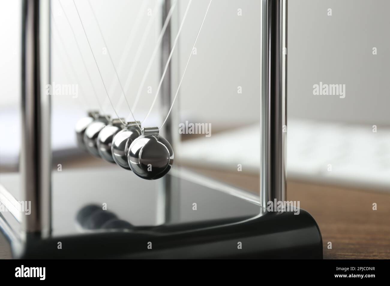 Bouncing ball physics hi-res stock photography and images - Alamy