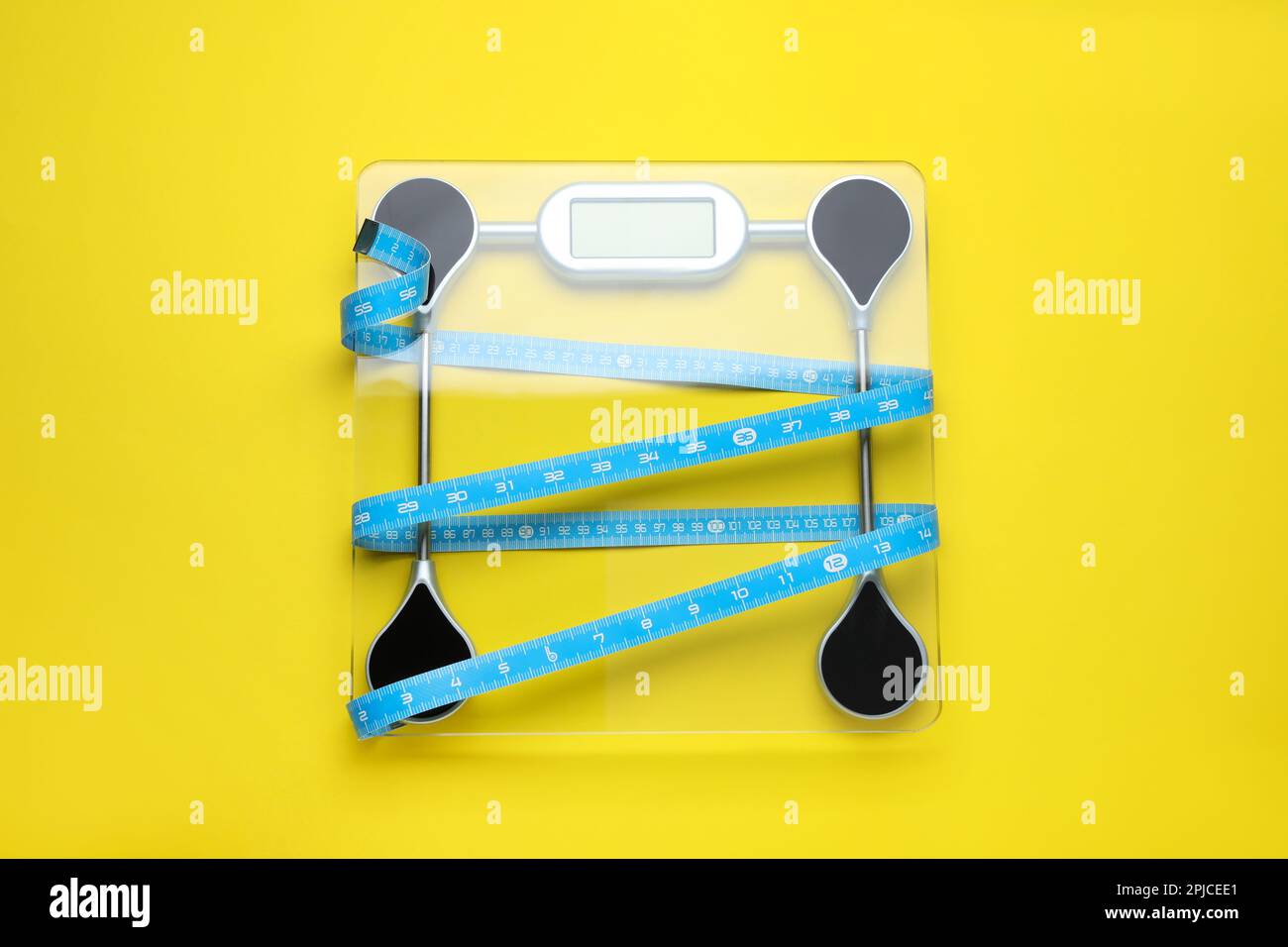 Electronic scales measuring tape hi-res stock photography and images ...