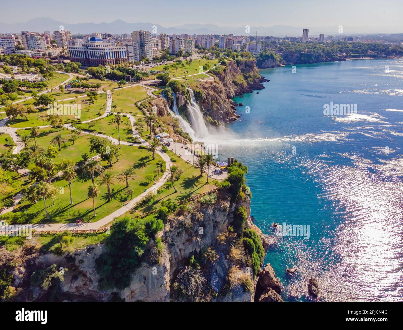 Lower Duden Falls drop off a rocky cliff falling from about 40 m into ...