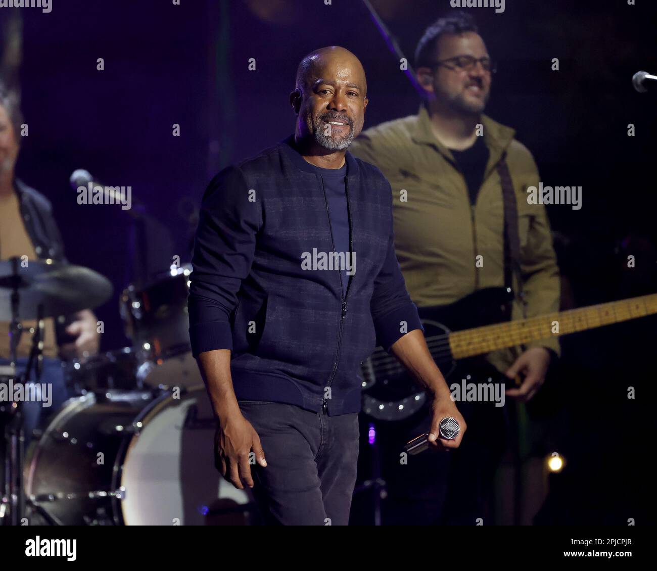 Darius Rucker tapes a performance of CMT Crossroads at the Congress ...