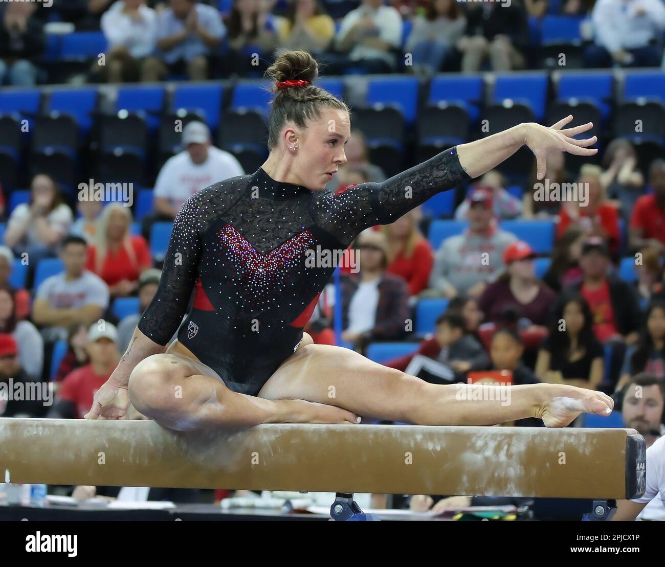 Los Angeles, OK, USA. 1st Apr, 2023. Utah's Maile O'Keefe competes on ...