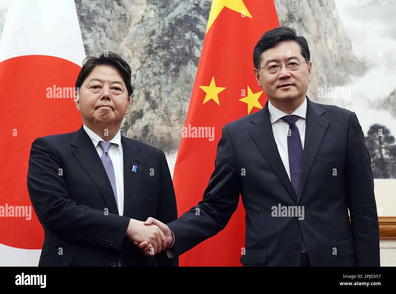 Korean Vs Japanese People People