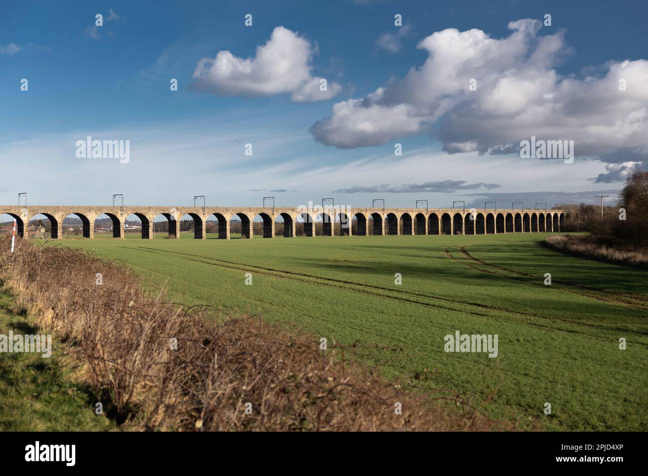 Almond Valley Viaduct Railway Bridge (Scotland Stock Photo - Alamy
