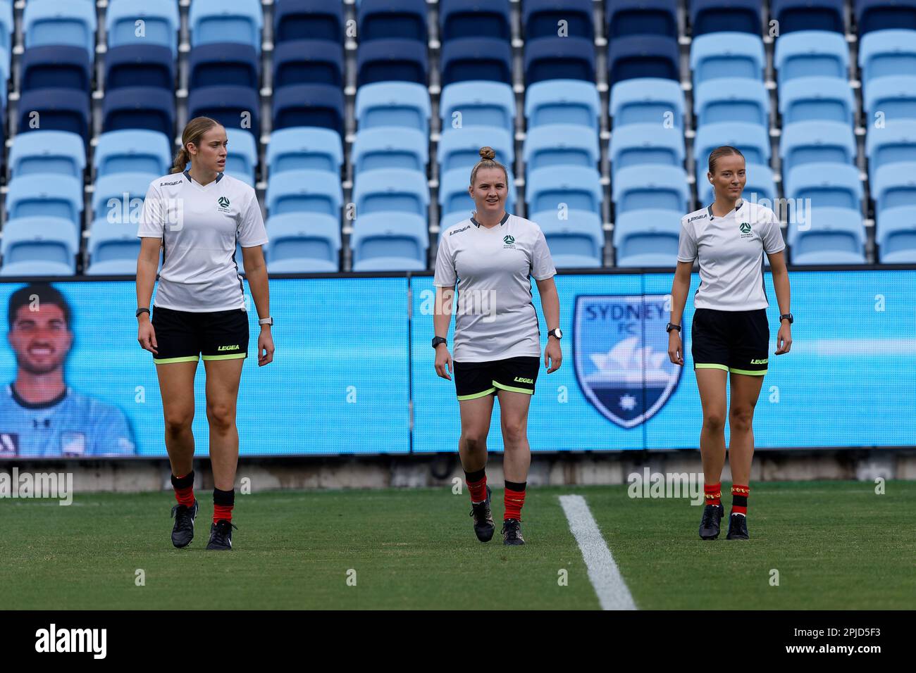 Football referees 2023 hi-res stock photography and images - Alamy