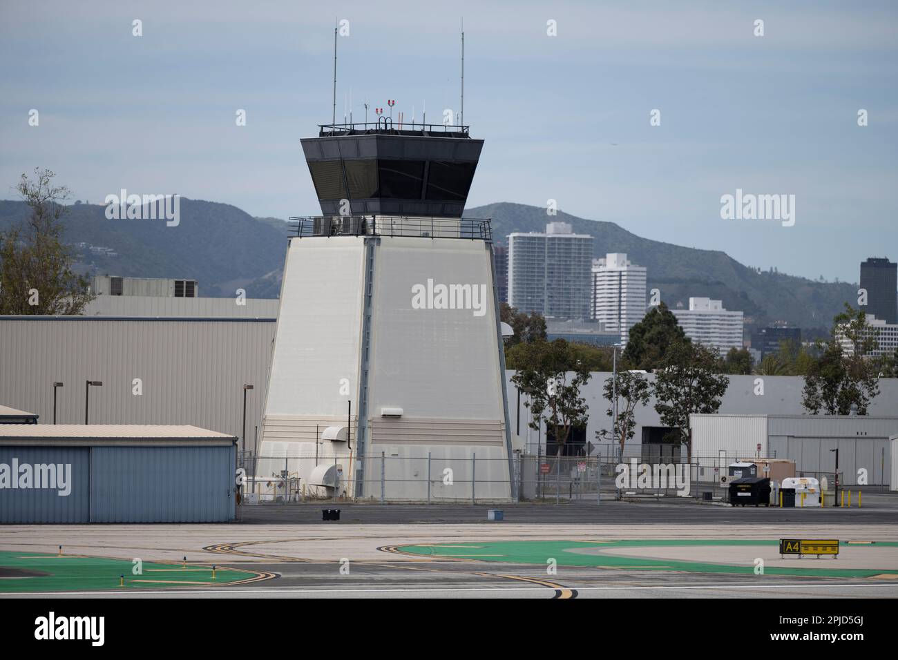 Santa Monica, California, USA. 31st Mar, 2023. An air traffic control ...
