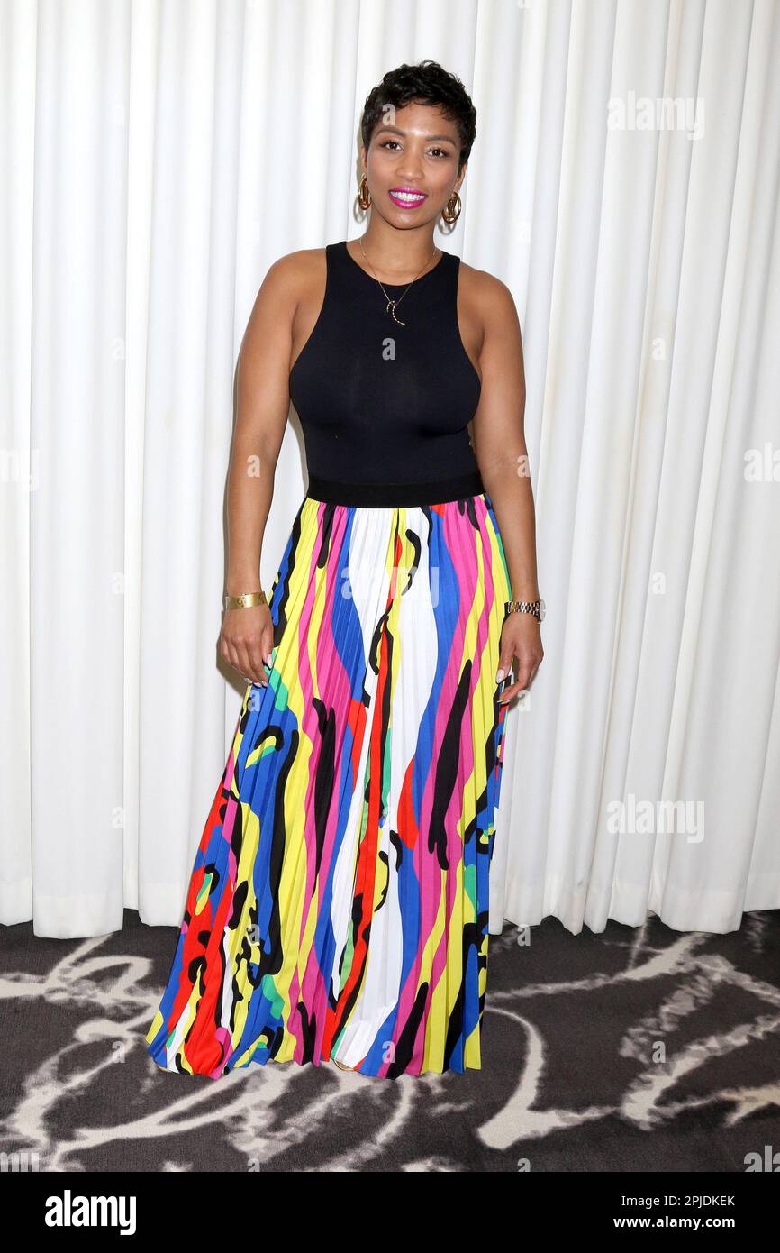 March 27, 2023, Beverly Hills, CA, USA: LOS ANGELES - MAR 28: Roanna ...