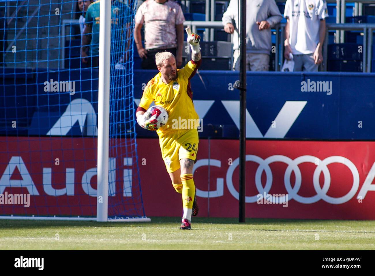Seattle Sounders goalkeeper Stefan Frei (24) gestures during the first ...
