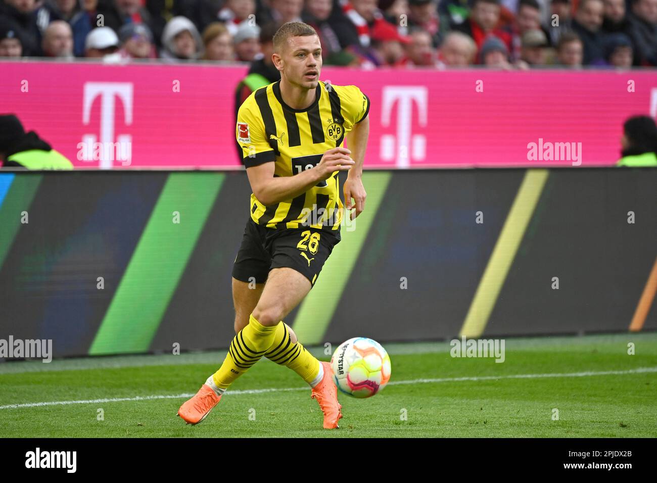 Julian RYERSON (Borussia Dortmund), action, single action, single image ...