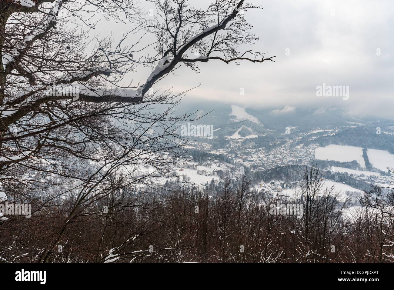 Medvedi skala hi-res stock photography and images - Alamy