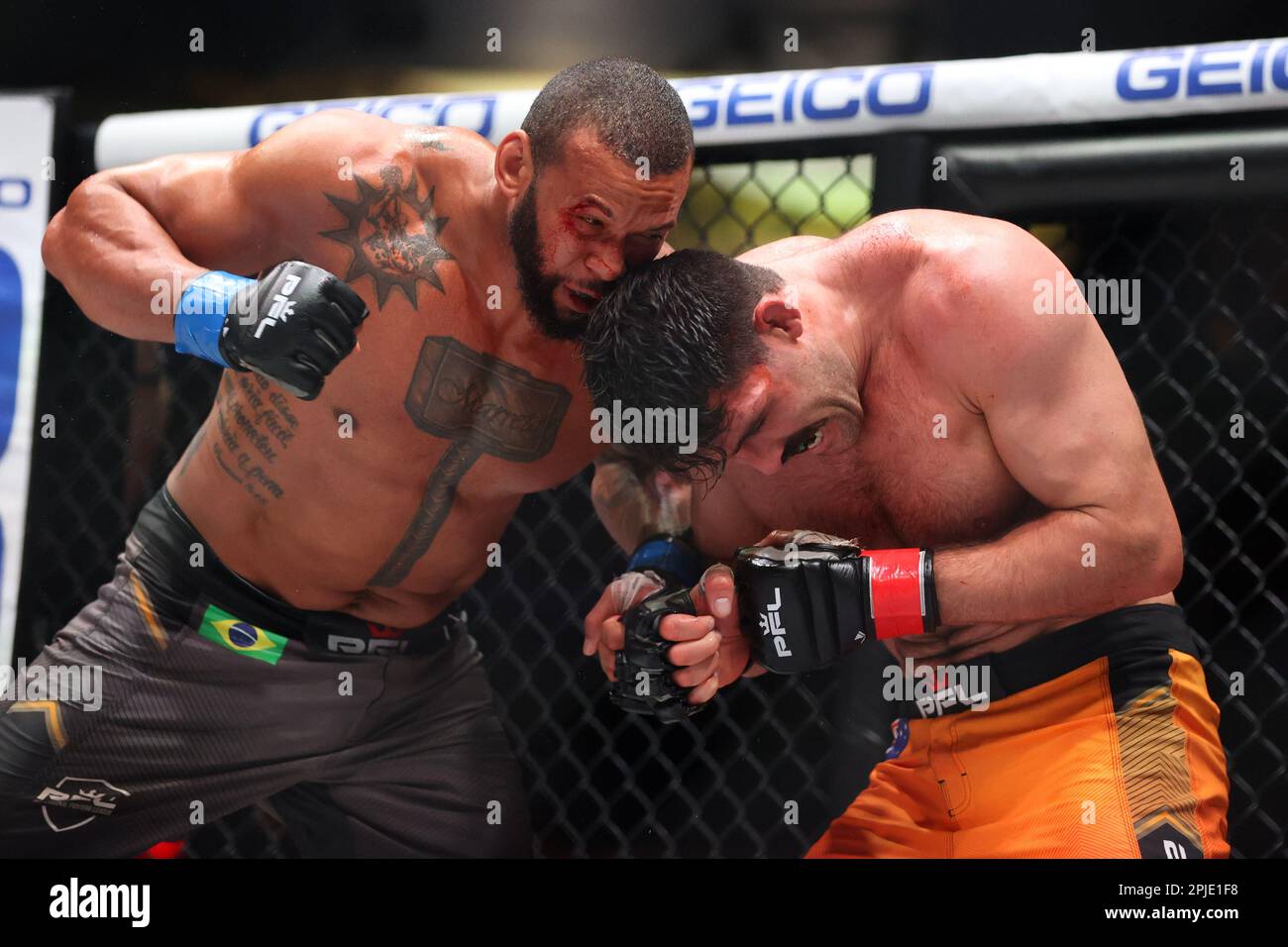 Las Vegas, NV, USA. 1st Apr, 2023. Light Heavyweight (L) Thiago Santos ...