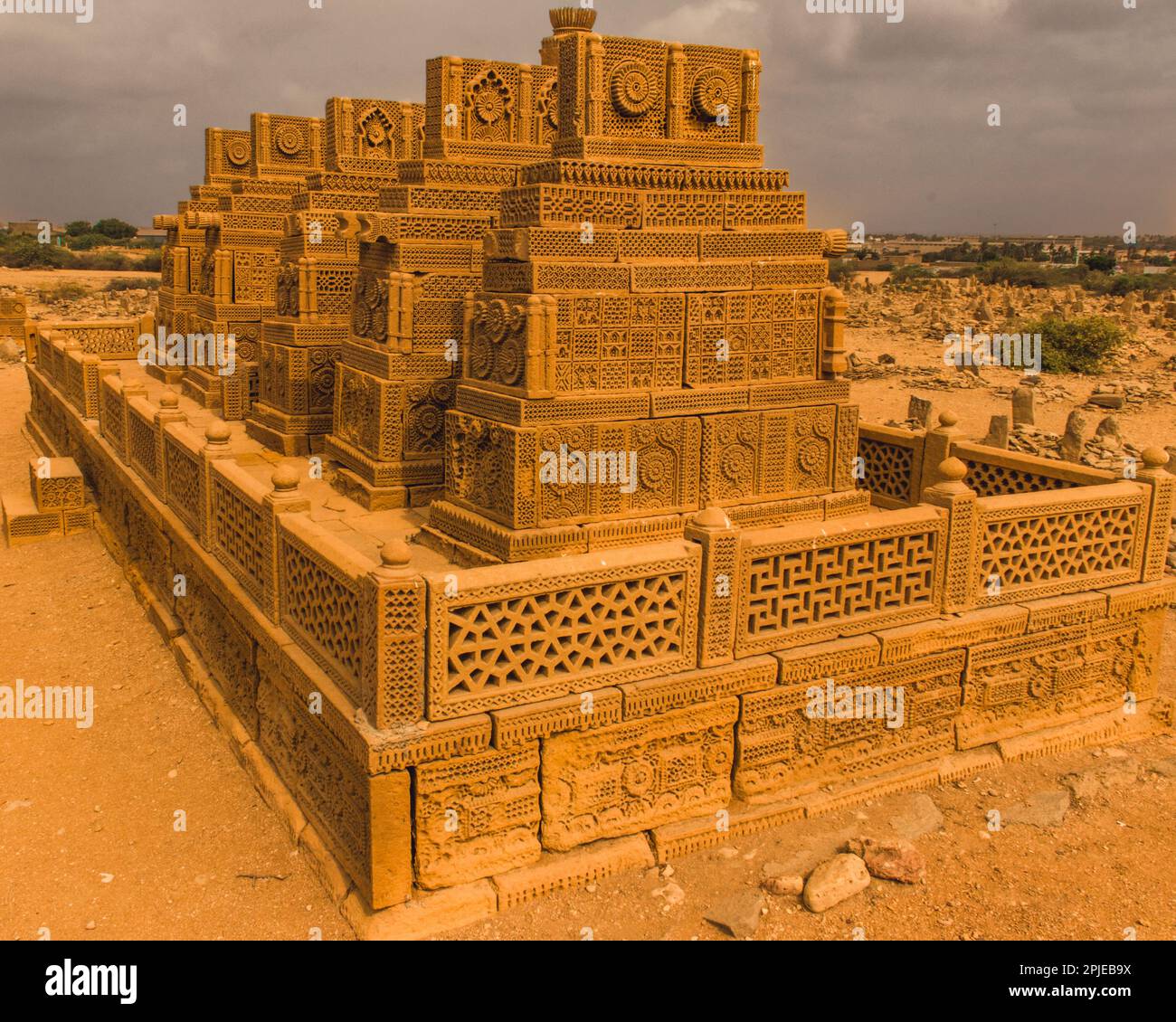Necropolis ancient graveyard hi-res stock photography and images - Alamy