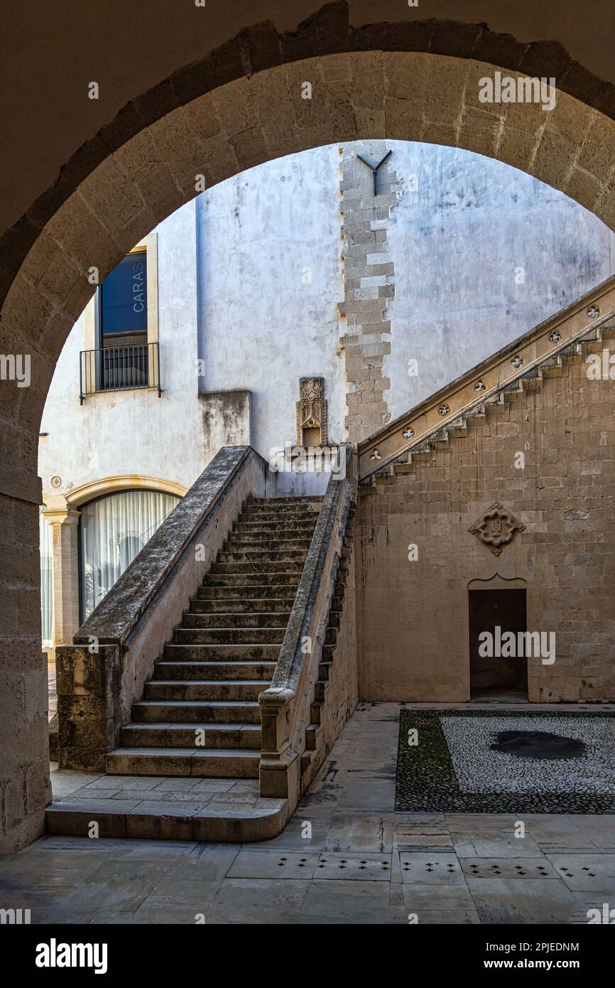 Palazzo bellomo siracusa hi-res stock photography and images - Alamy