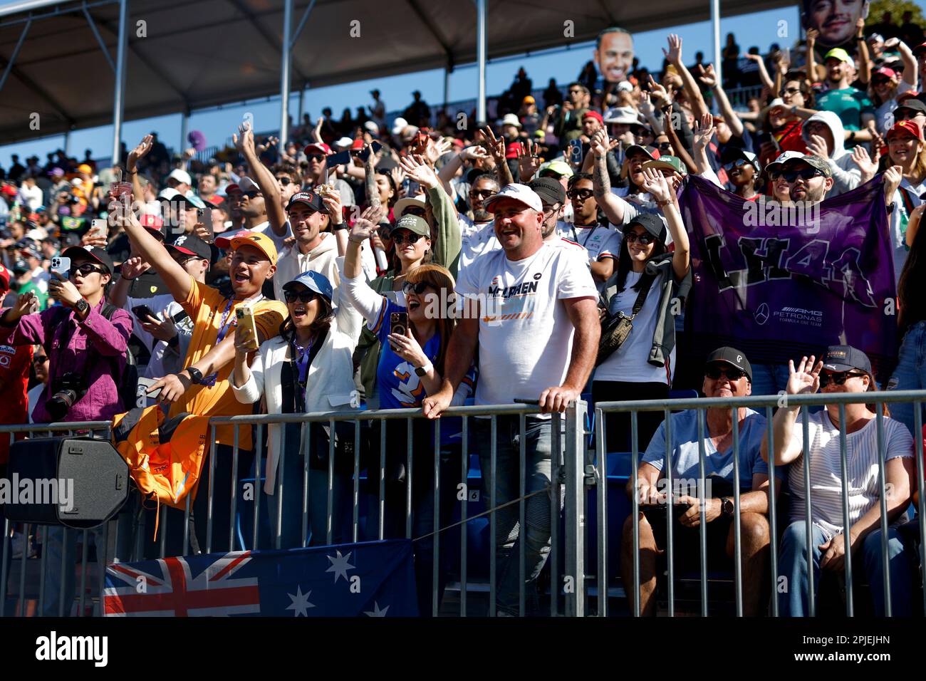 Melbourne, Australie. 02nd Apr, 2023. spectators, fans during the ...