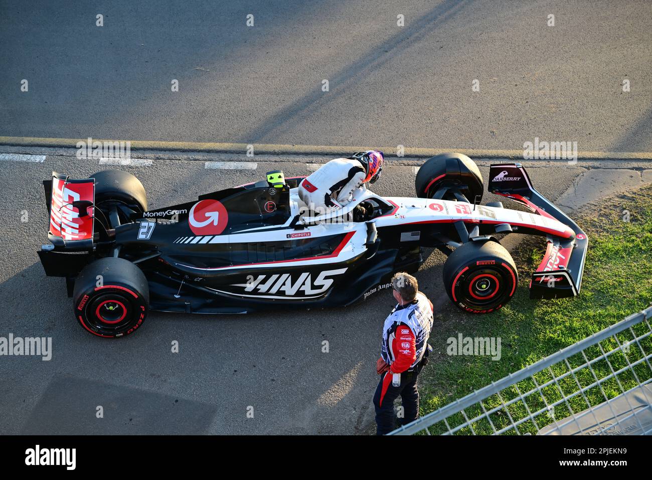 27 HULKENBERG Nico (ger), Haas F1 Team VF-23 Ferrari, action crash, accident, during the Formula ...