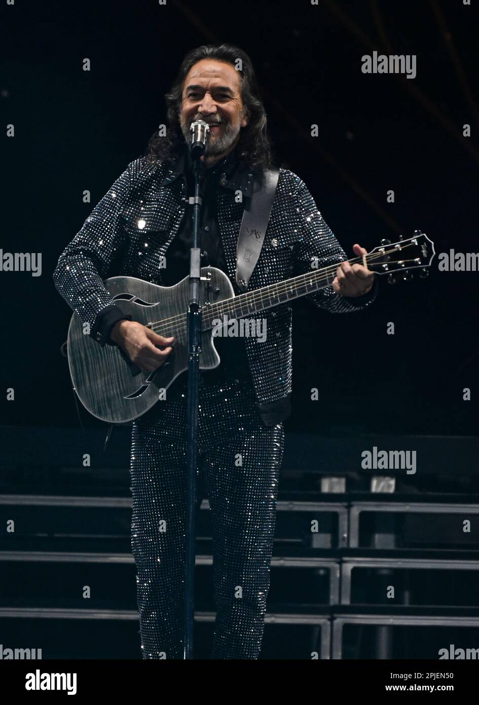 Mexican singer marco antonio solis hi-res stock photography and images ...