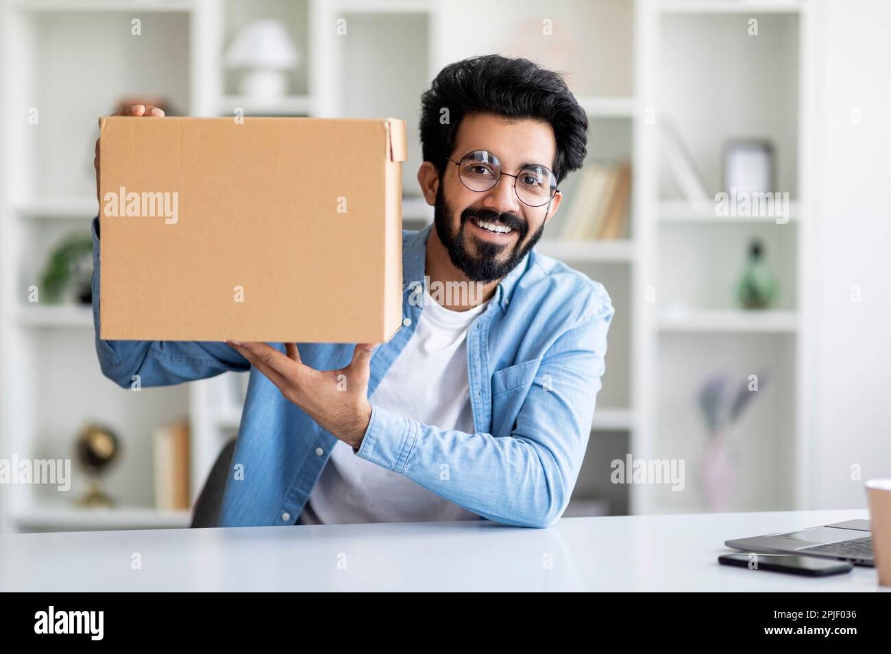 Delivery Concept. Happy Indian Man Demonstrating Big Cardboard Box At ...