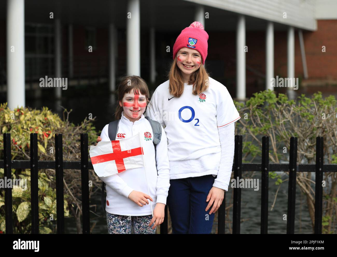Young England fans ahead of the TikTok Women's Six Nations match at the ...