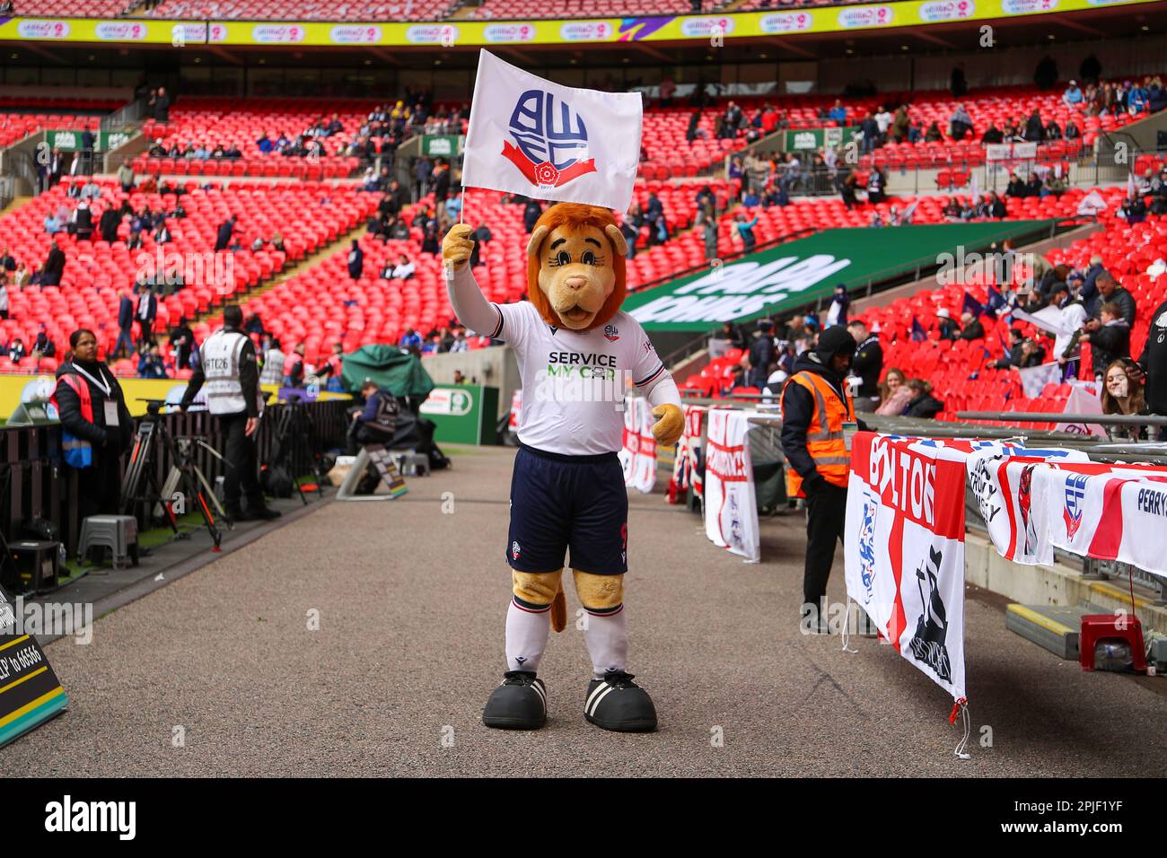 Wembley Stadium, London, UK. 2nd Apr, 2023. Papa Johns Trophy Football ...
