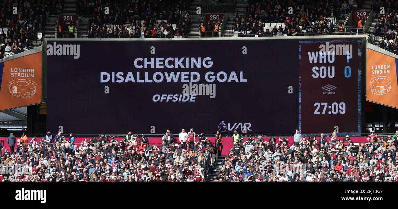 London, UK. 2nd Apr, 2023. Giant screen announce Var are checking the ...