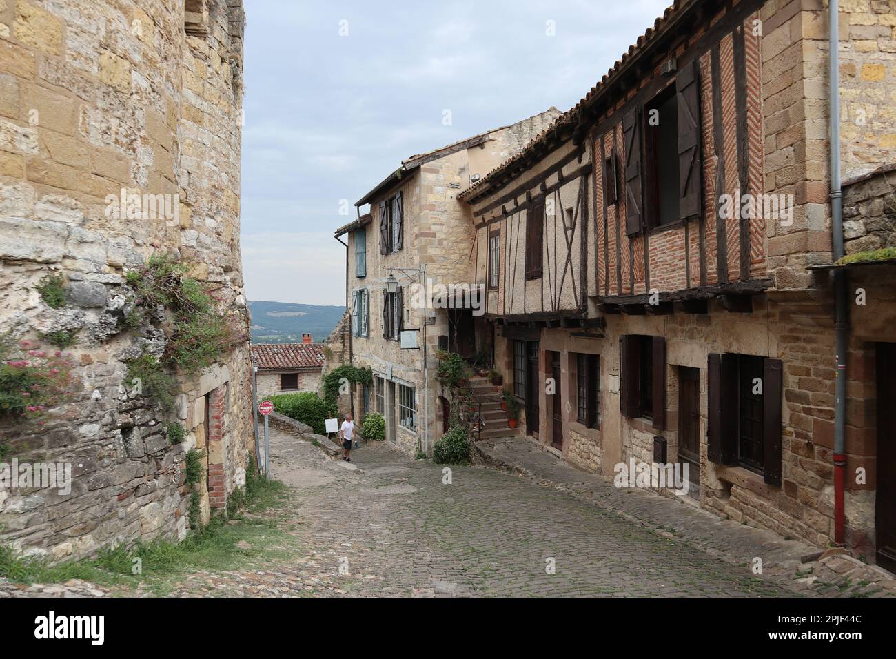 Cordes-sur-Ciel, the beautiful village in France Stock Photo - Alamy