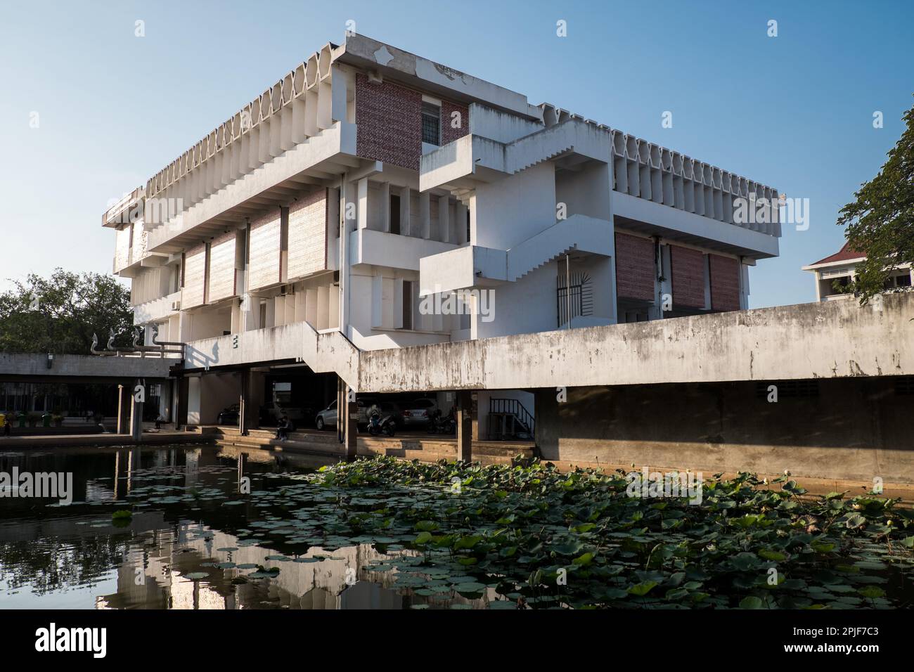 Main building of the Institute of Foreign Languages of the Royal ...