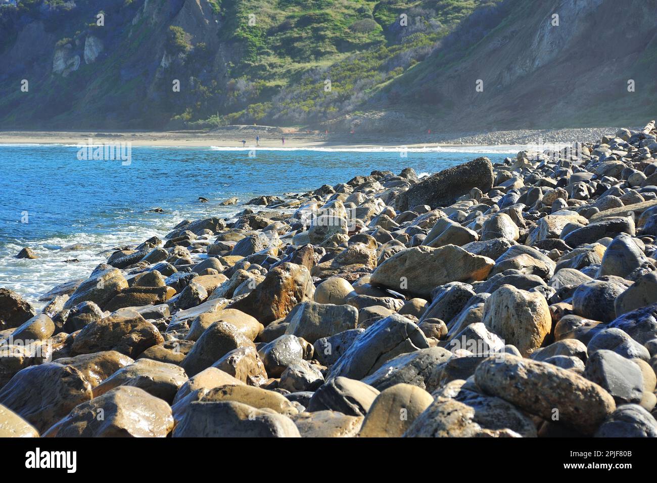 Wave worn rocks hi-res stock photography and images - Alamy