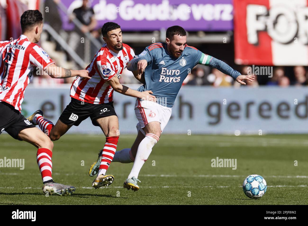 ROTTERDAM - (lr) Younes Namli of Sparta Rotterdam, Orkun Kokcu of Feyenoord during the Dutch ...