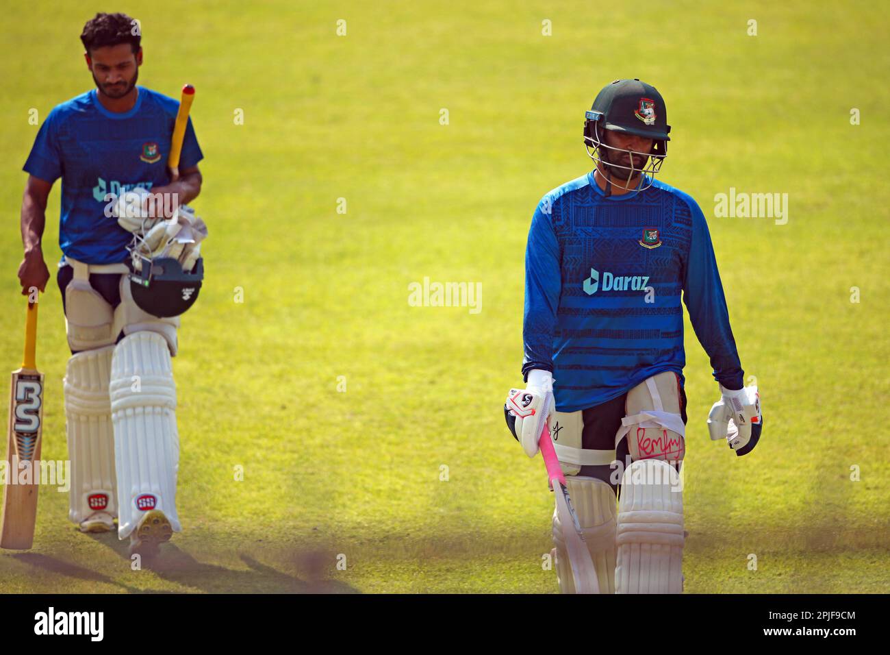 Mahmudul hasan cricket bangladesh hi-res stock photography and images ...
