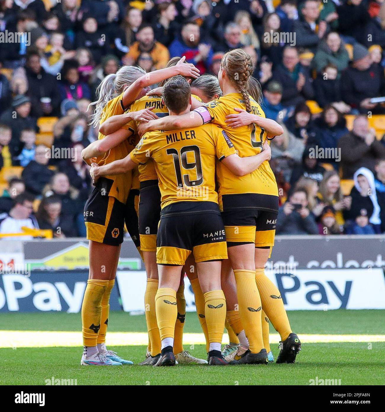 Gold black division hi-res stock photography and images - Alamy